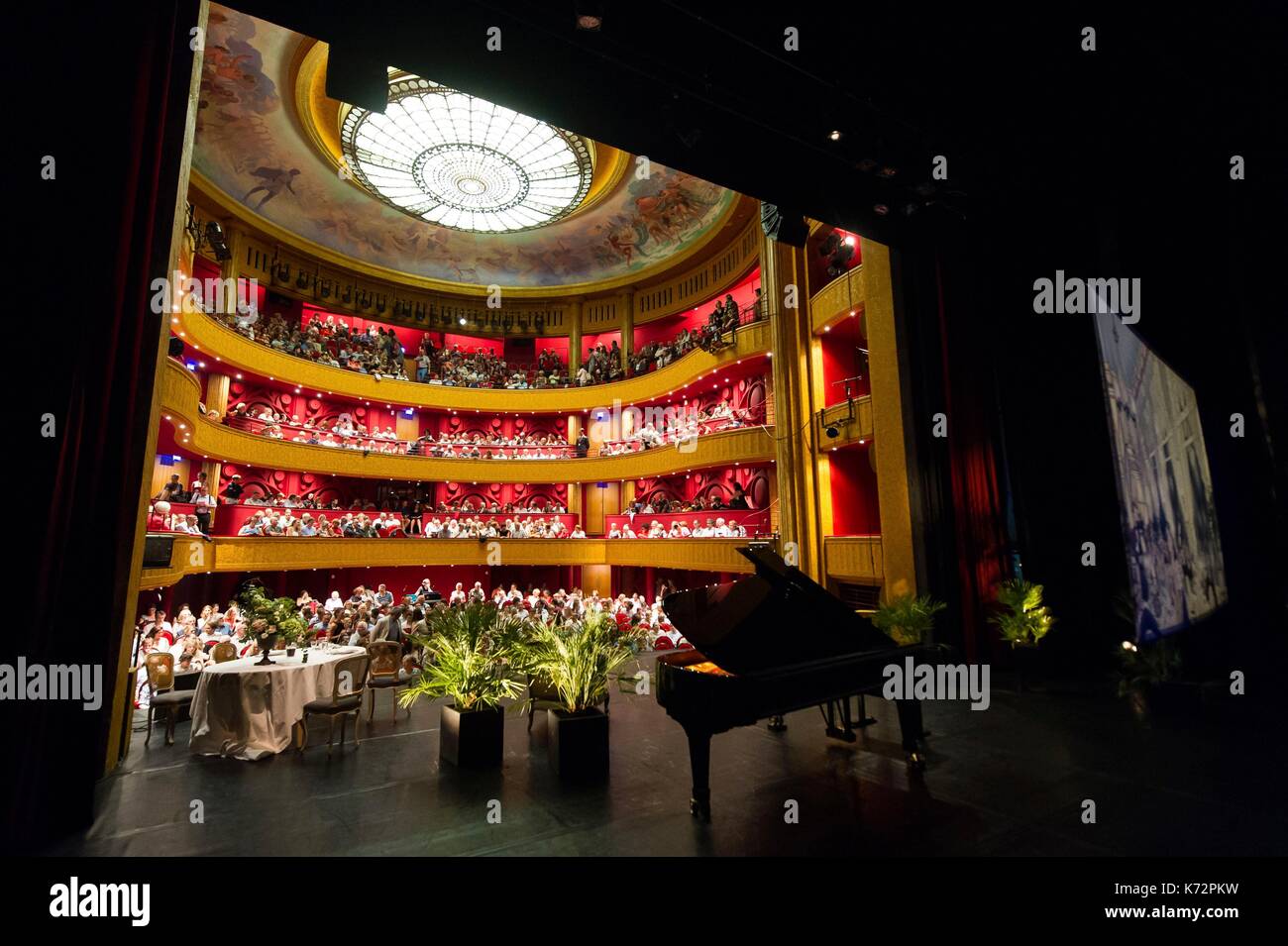 Performance theatre stage from behind hi-res stock photography and ...