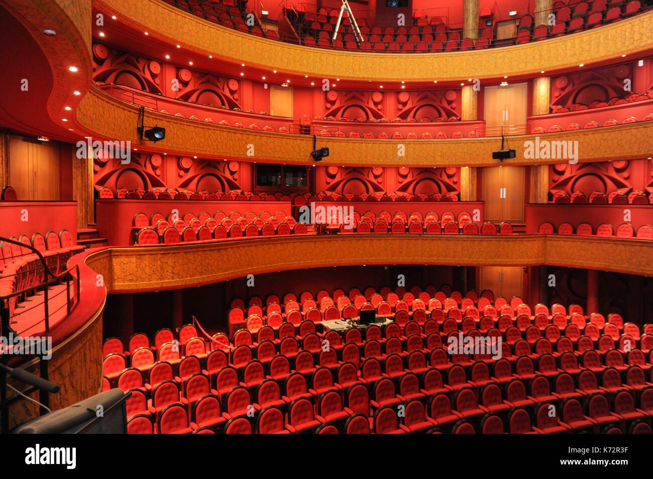 Reims opera house hi-res stock photography and images - Alamy