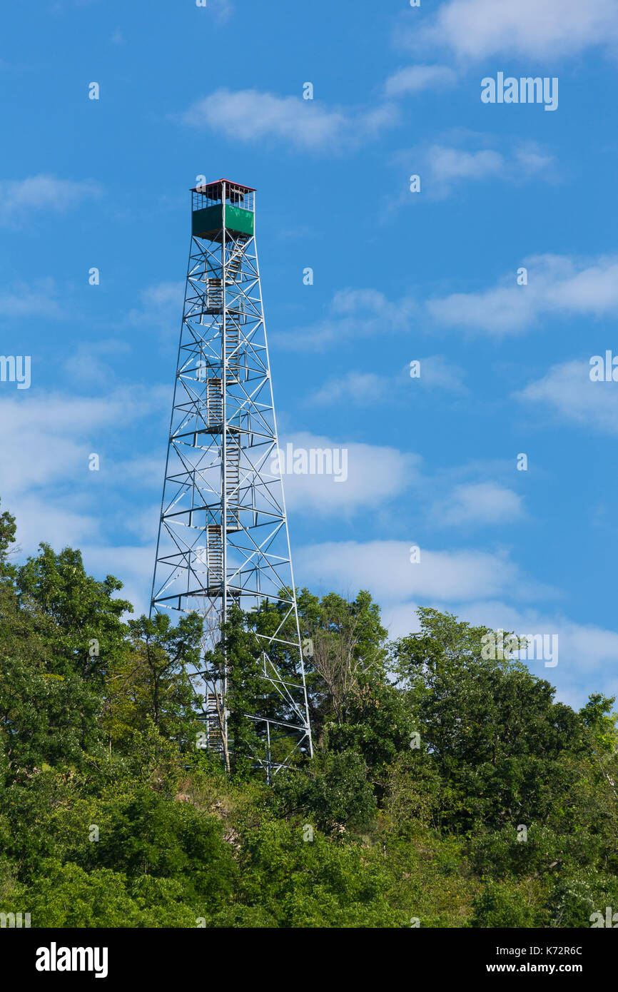 Fire station structure hi-res stock photography and images - Alamy