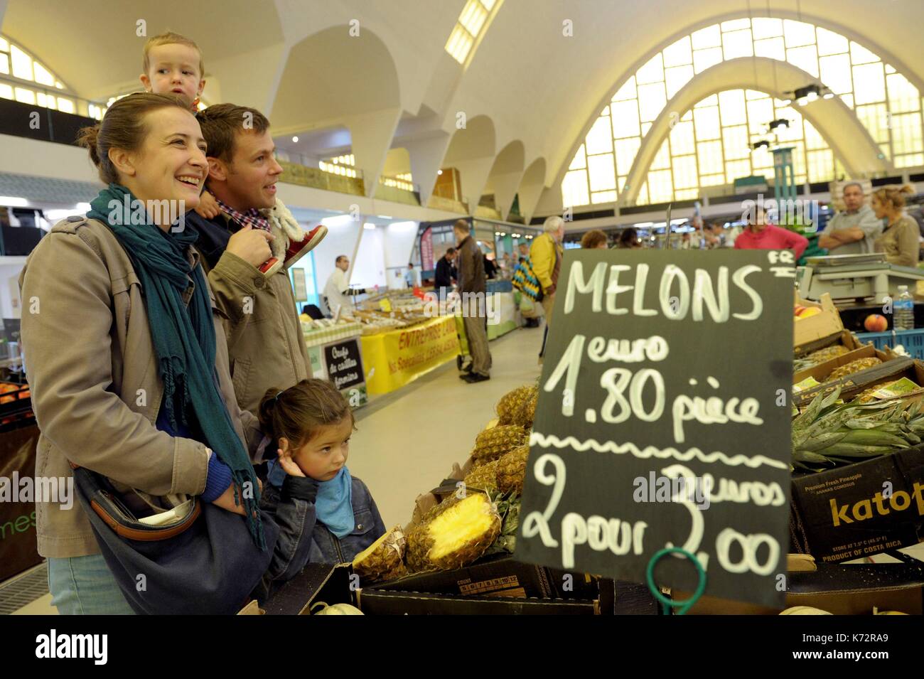 France, Marne, Reims, saturday morning market under the halles forum ...