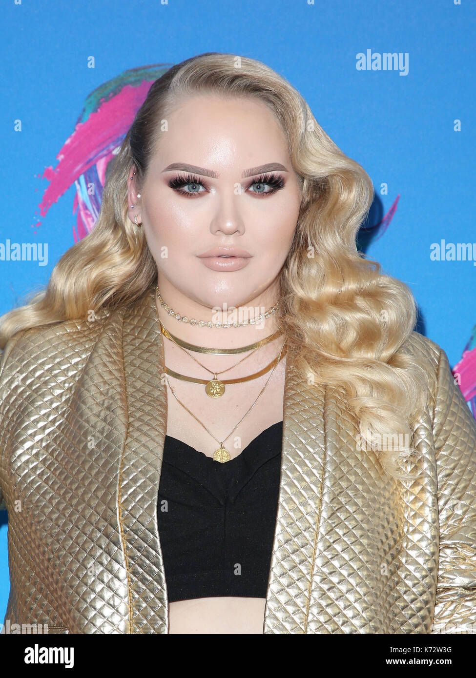 Nikki tutorials hi-res stock photography and images - Alamy