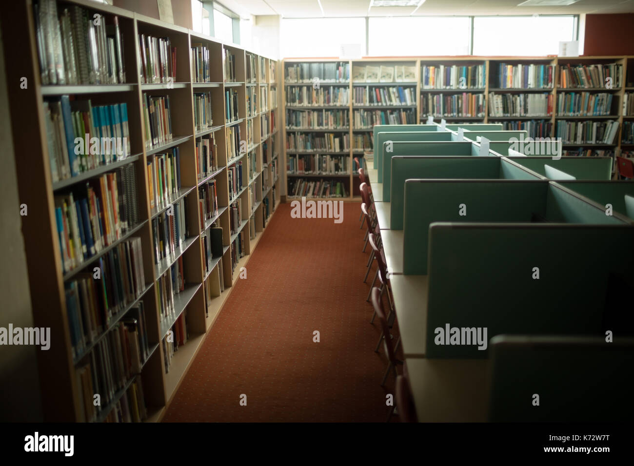 Empty desk hi-res stock photography and images - Alamy