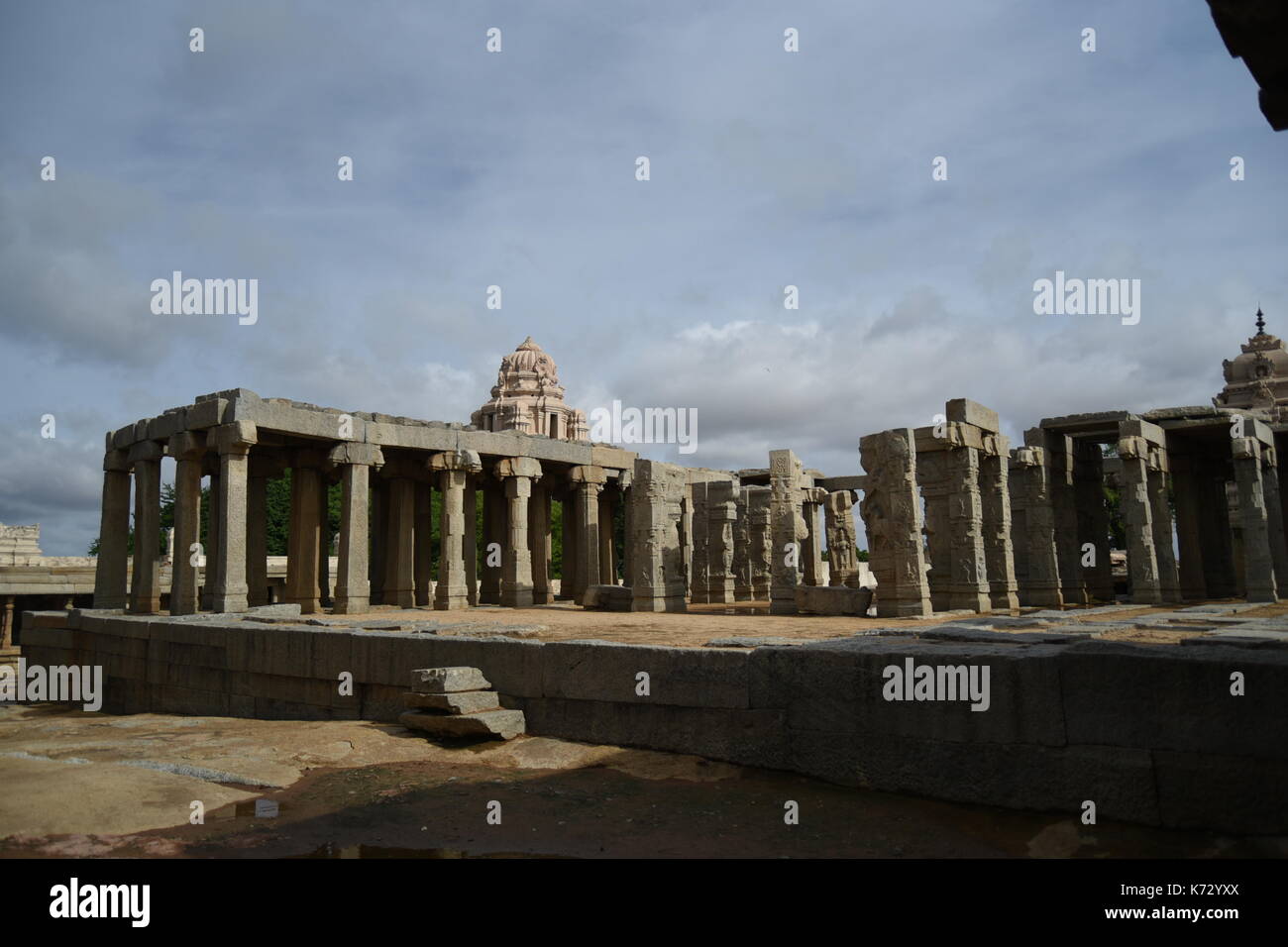 Veerabhadra Temple, Lepakshi India Stock Photo - Alamy