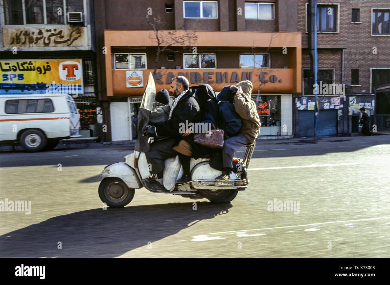 Street scenes in the Iranian capital Tehran Stock Photo - Alamy
