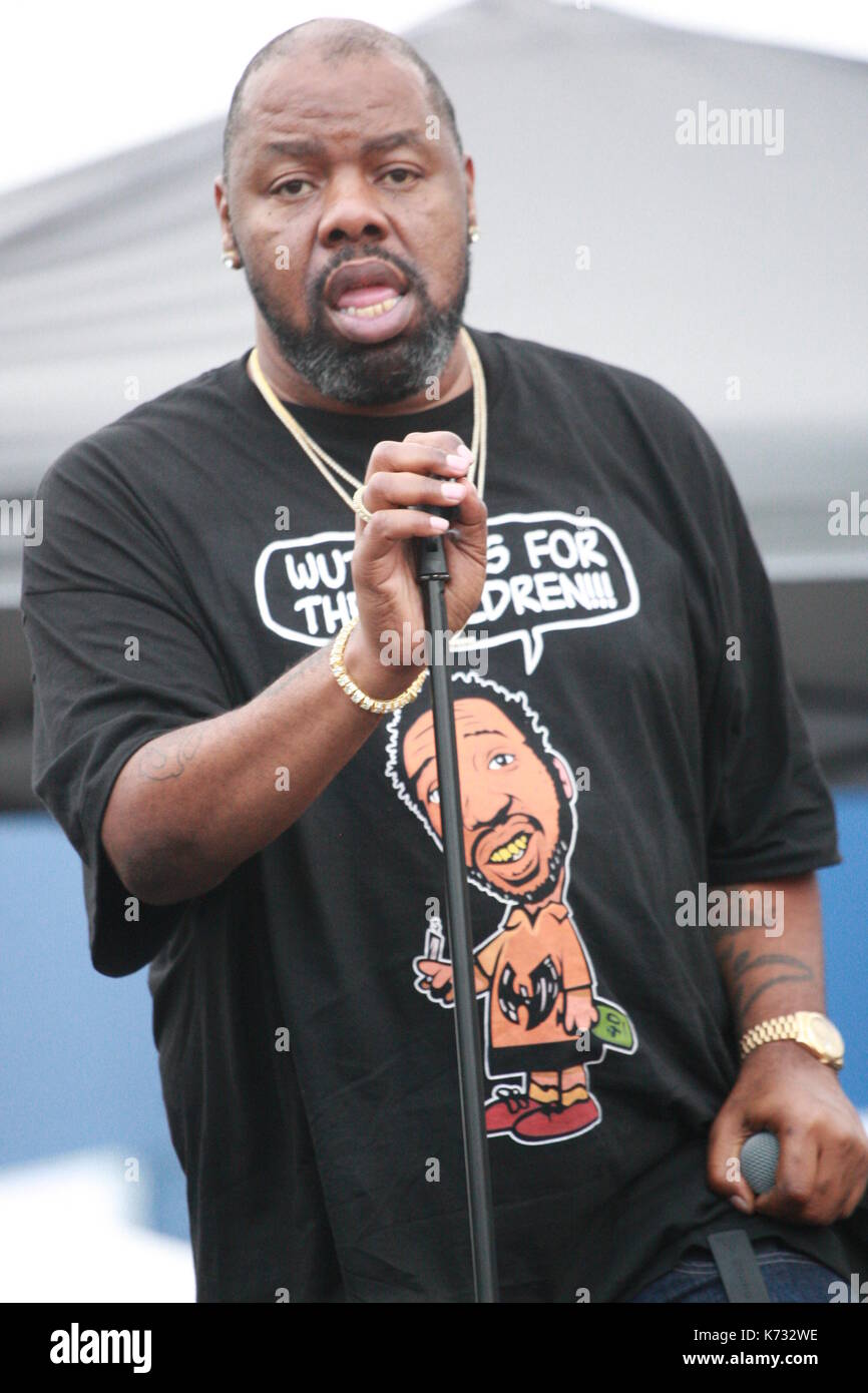 Rapper Biz Markie performing live at the Soul School Fest in ...