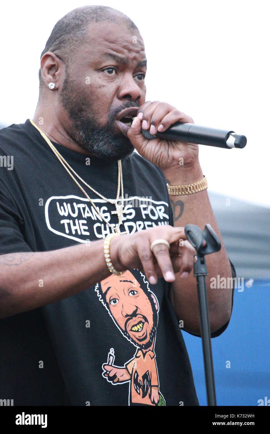 Rapper Biz Markie performing live at the Soul School Fest in ...