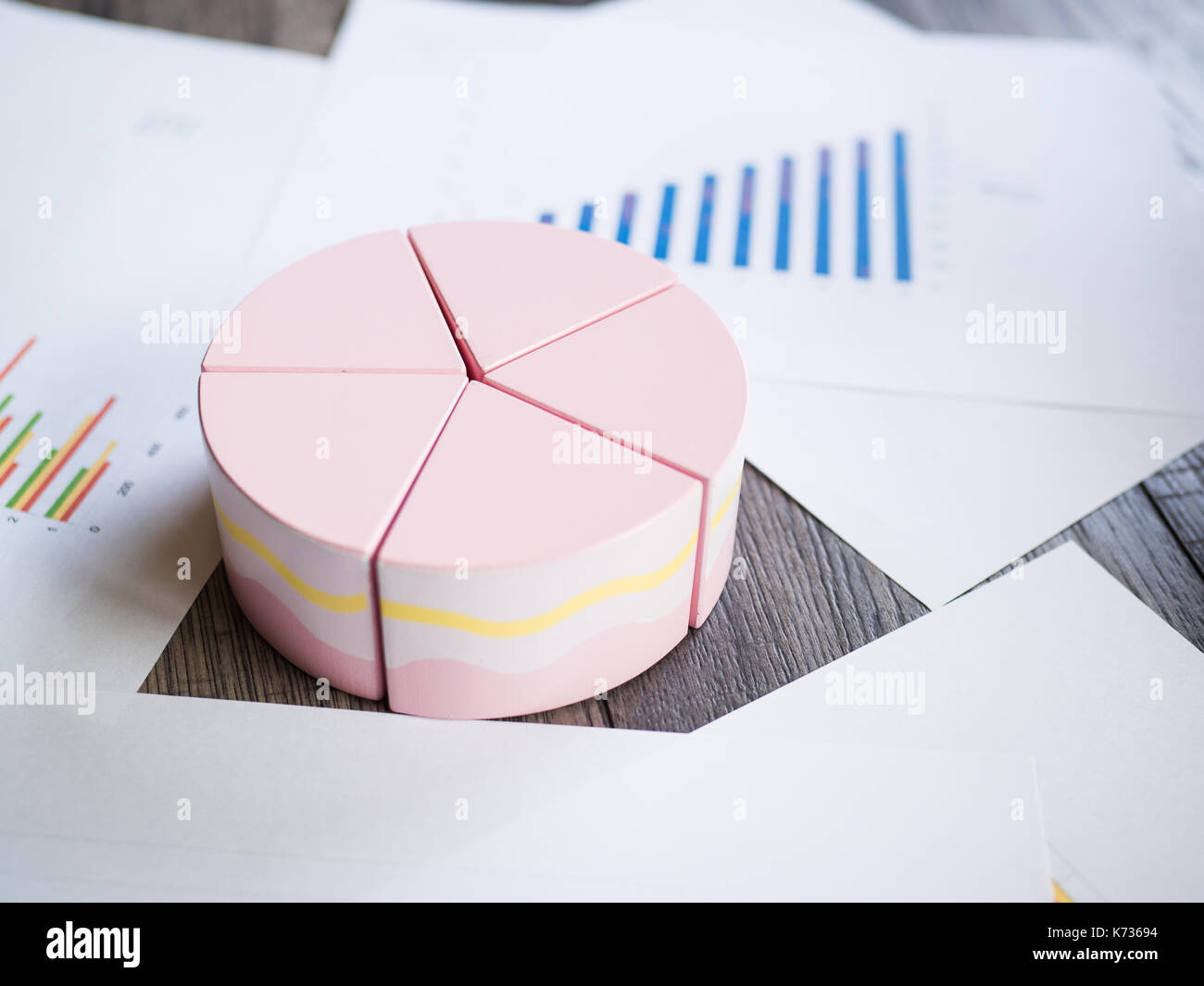 Child pie chart hi-res stock photography and images - Alamy