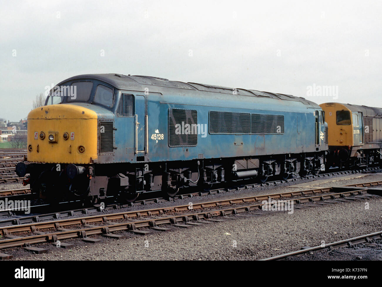 Peak class 45 hi-res stock photography and images - Alamy