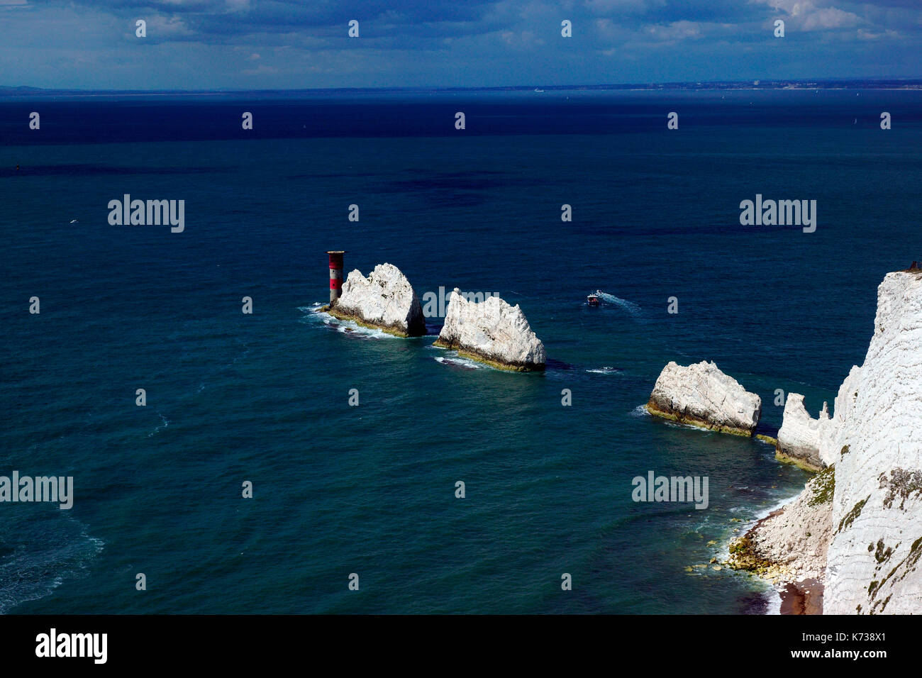 THE NEEDLES AND LIGHT HOUSE Stock Photo - Alamy