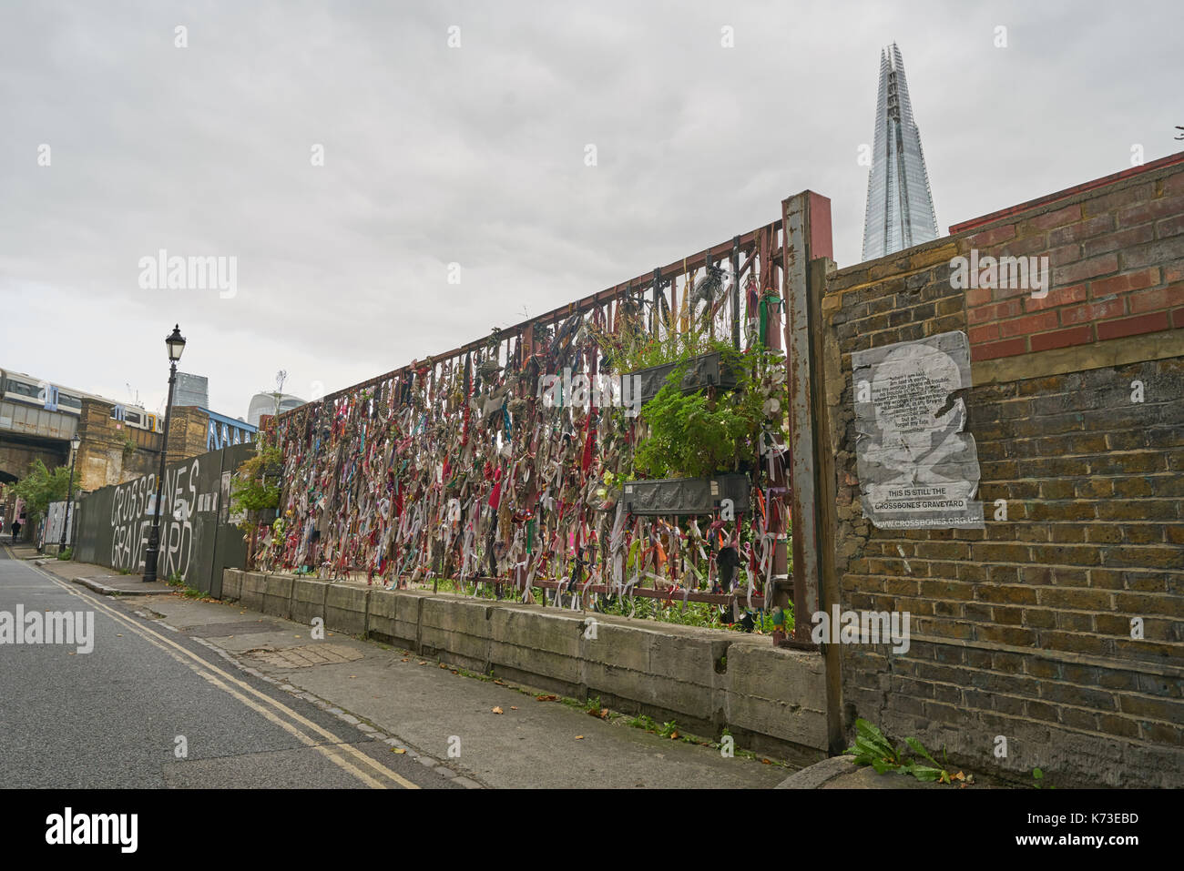 crossbones cemetery south london Stock Photo - Alamy
