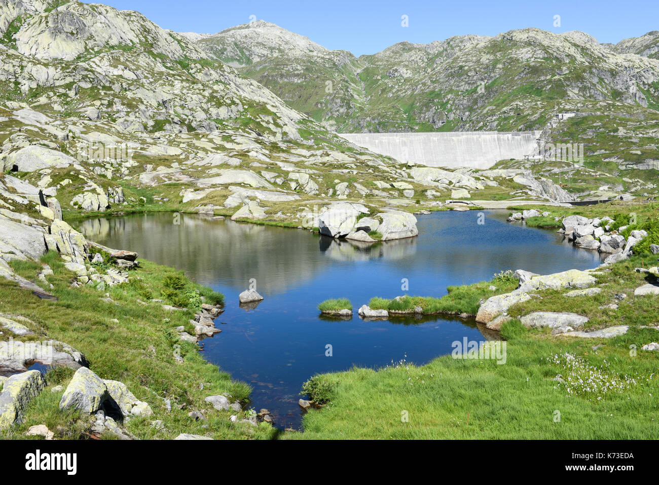 Gotthard dam hi-res stock photography and images - Alamy