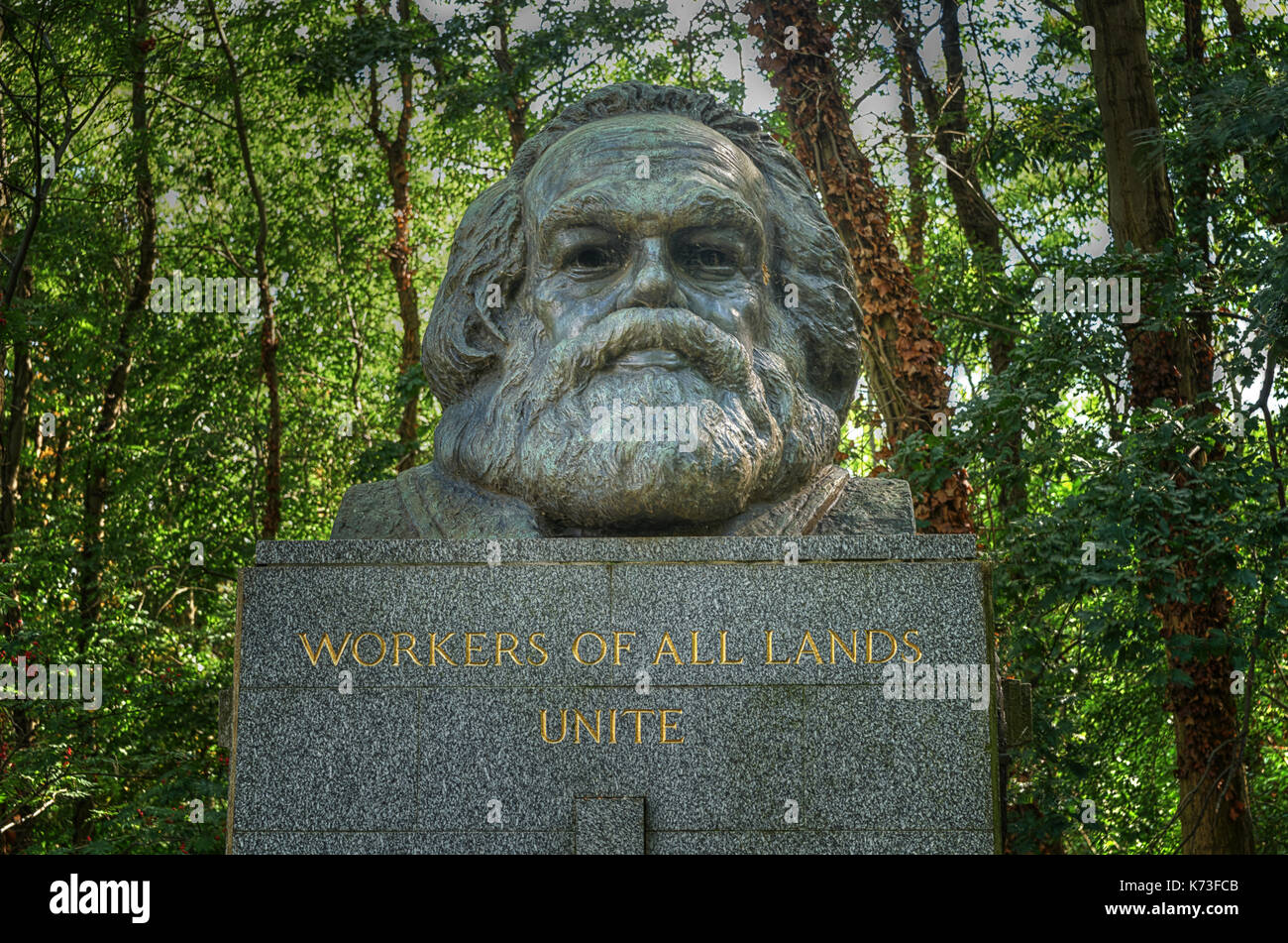 Karl marx tomb highgate cemetery hi-res stock photography and images ...