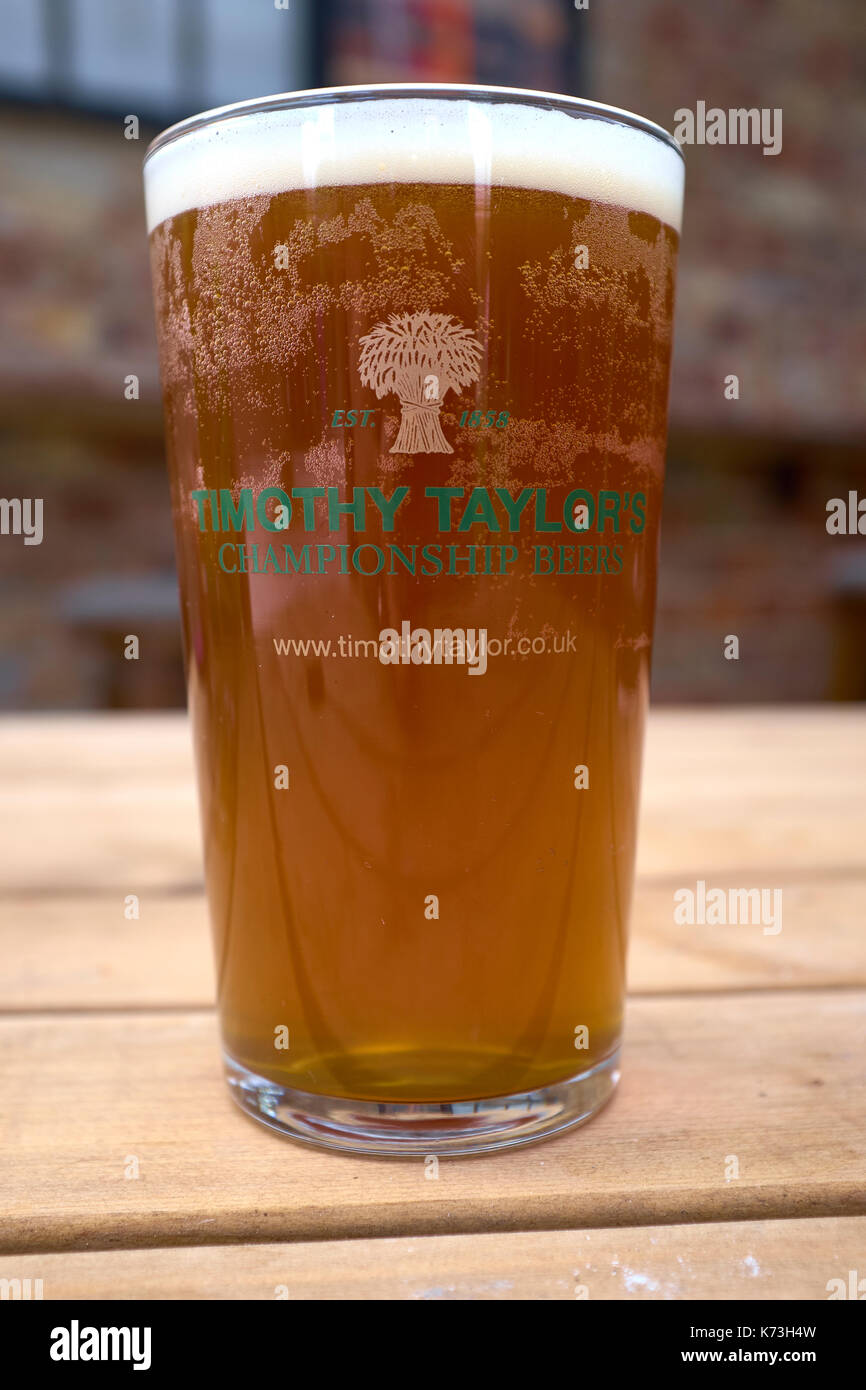 Bitter beer logo hi-res stock photography and images - Alamy