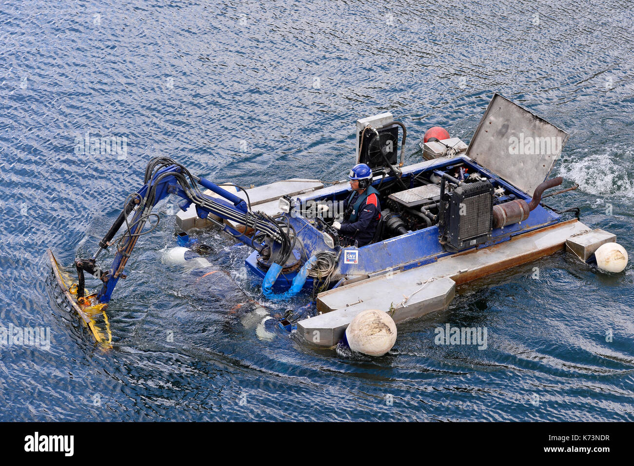 Cleaning barge on Port de l'Arsenal, Paris, France Stock Photo - Alamy