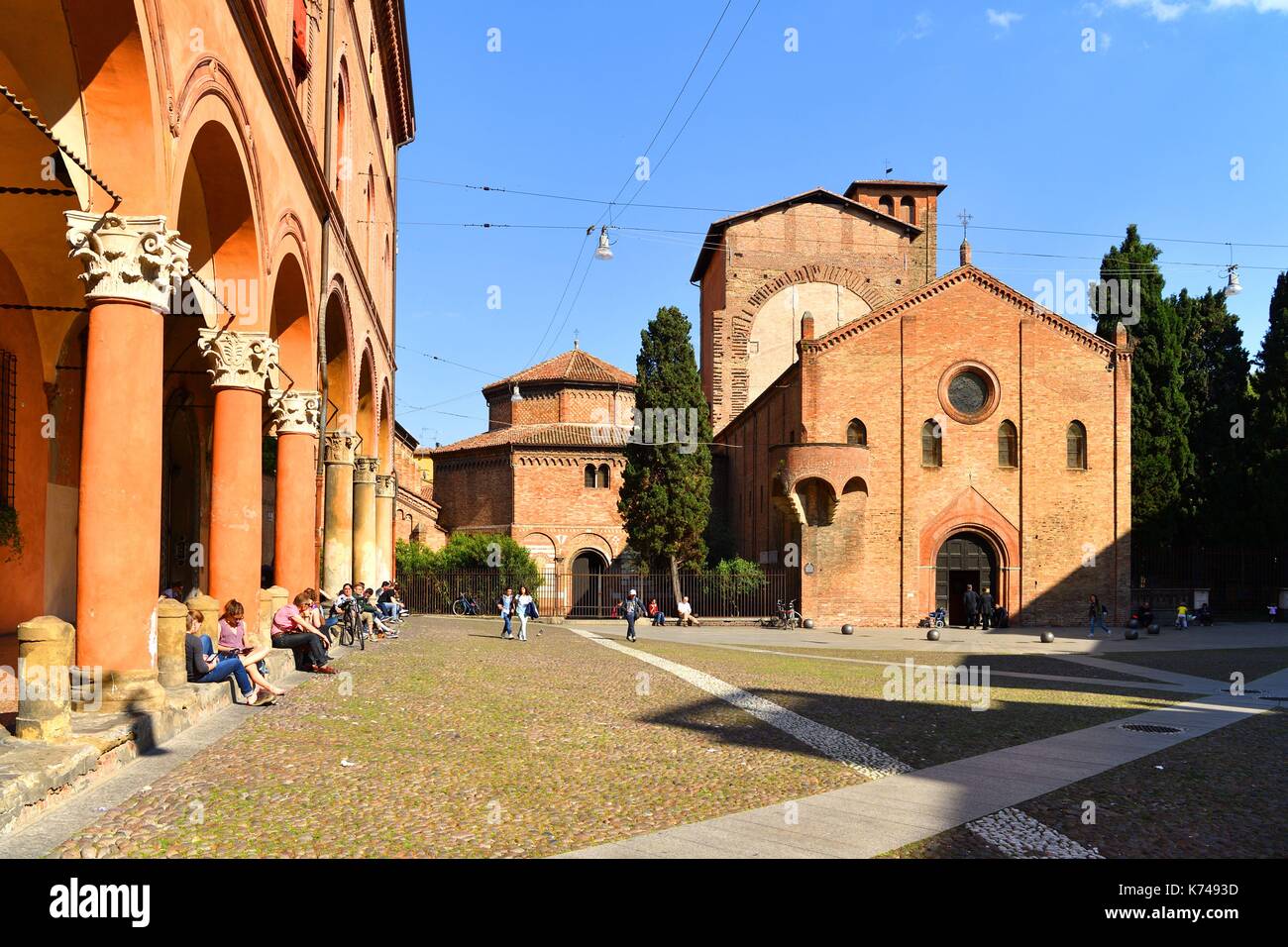 Bologna pedestrian historic center hi-res stock photography and images ...