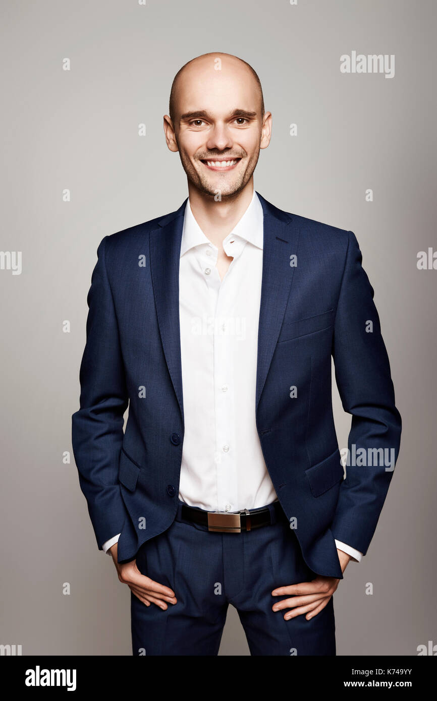 Man in navy blue suit hi-res stock photography and images - Alamy