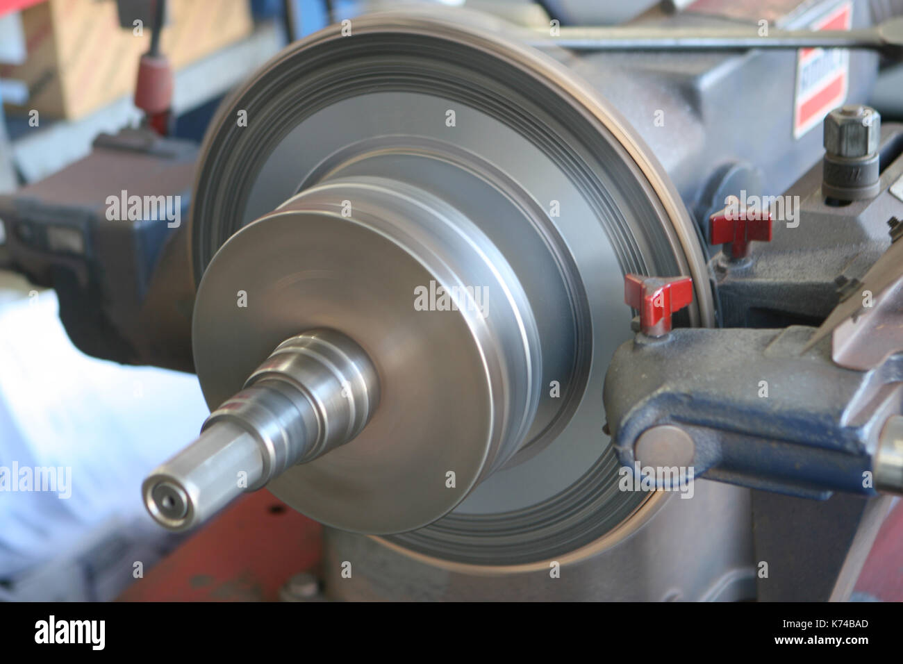 Reliable auto repair hi-res stock photography and images - Alamy