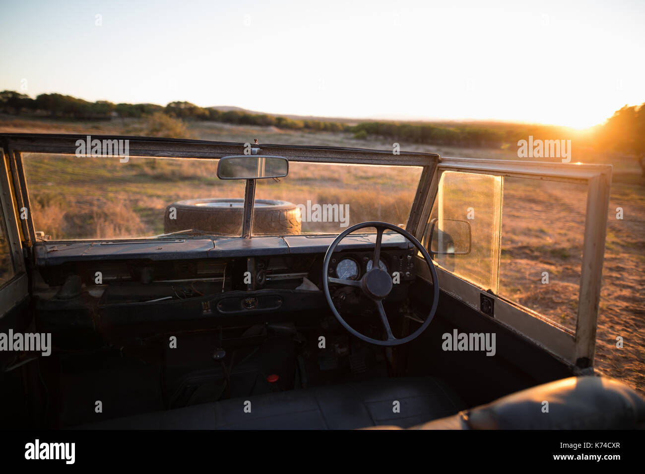 Car interior sunset hi-res stock photography and images - Alamy