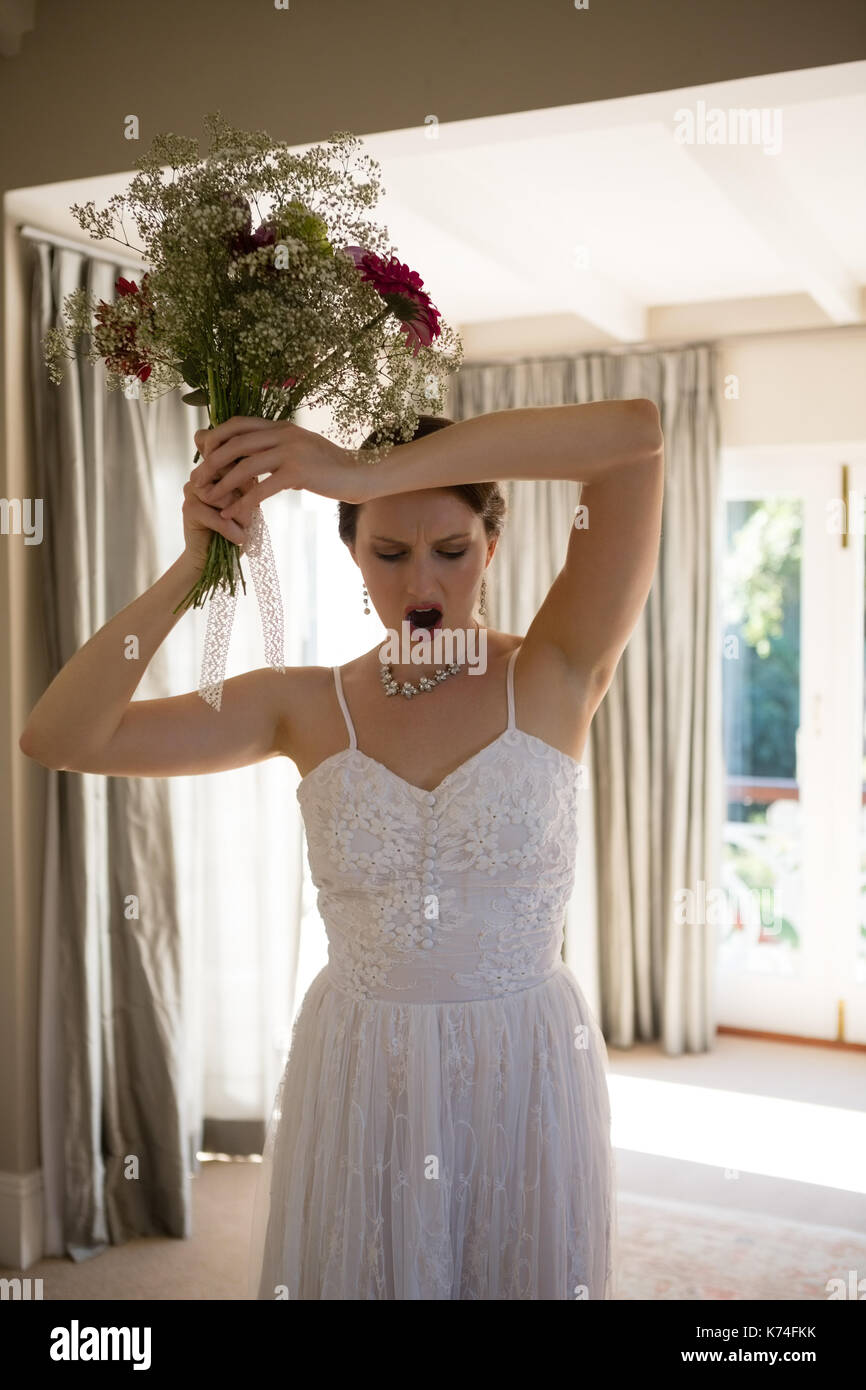 Upset bride hi-res stock photography and images - Alamy