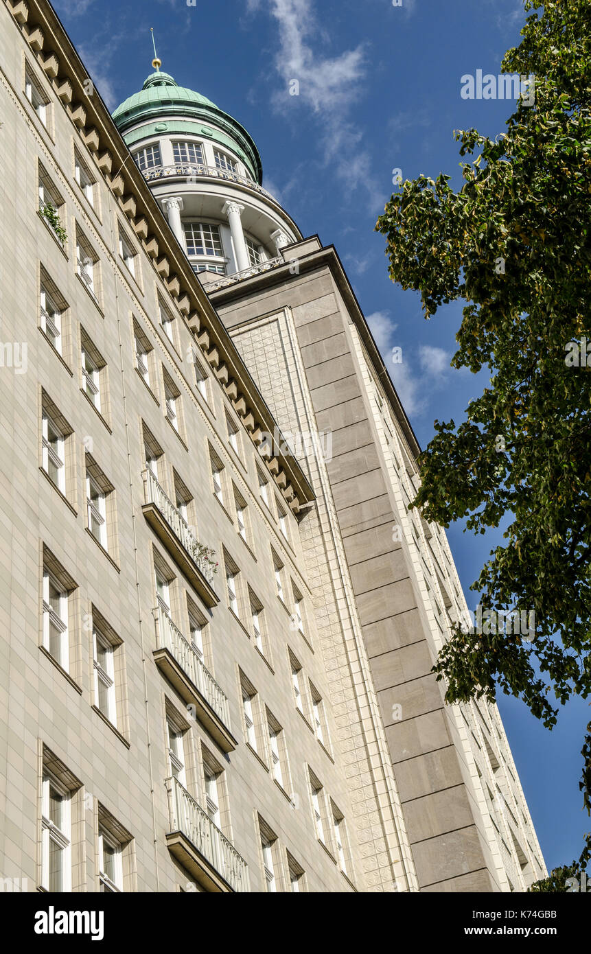 berlin, frankfurter tor - historic building with tower Stock Photo - Alamy