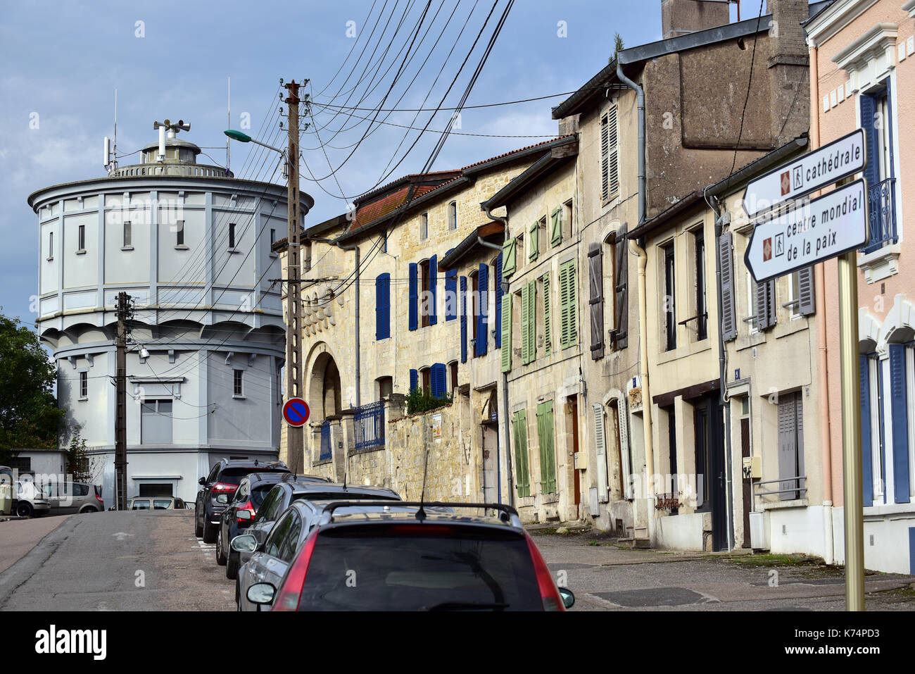 Chatel gate hi-res stock photography and images - Alamy