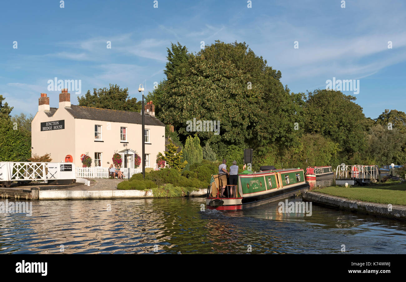 Saul Junction on the Gloucestser & Sharpness Canal with the Stroudwater ...
