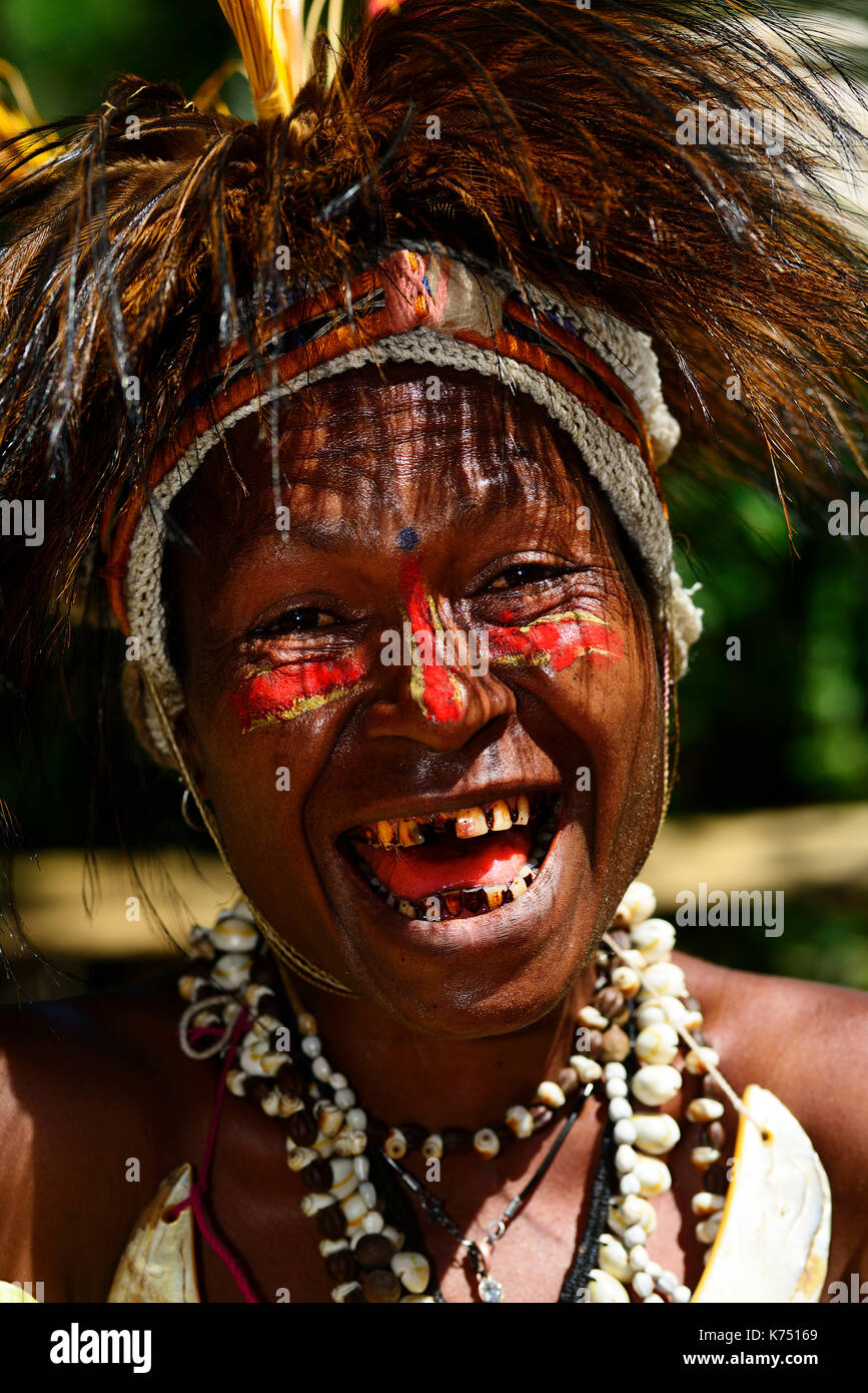 Native american tribe hi-res stock photography and images - Alamy