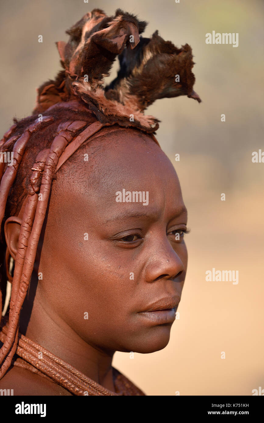 Married himba woman hi-res stock photography and images - Alamy