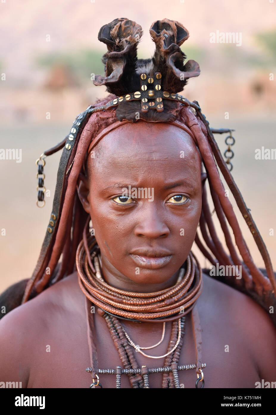 Married himba woman hi-res stock photography and images - Alamy