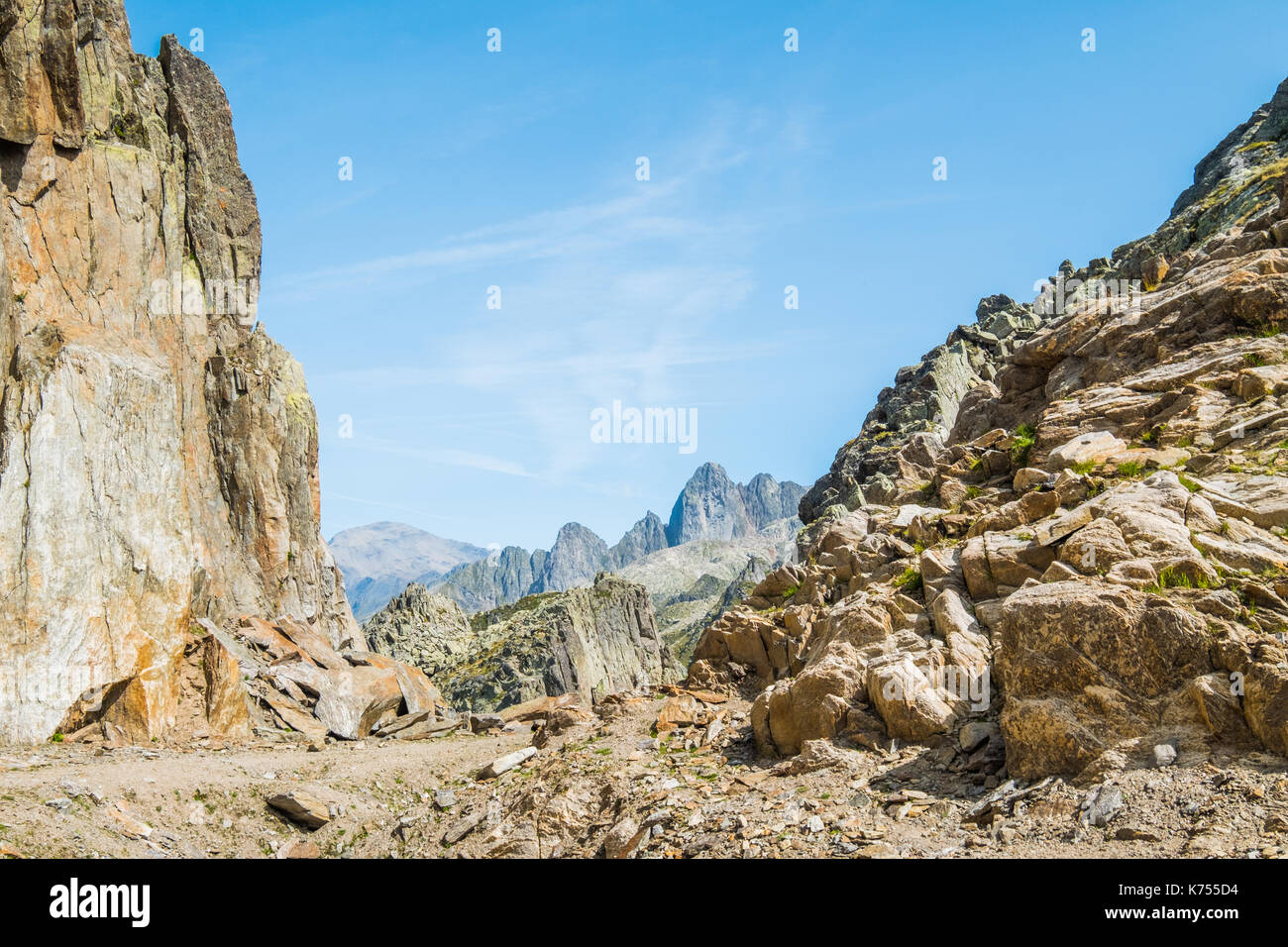 Les aiguilles rouges hi-res stock photography and images - Alamy