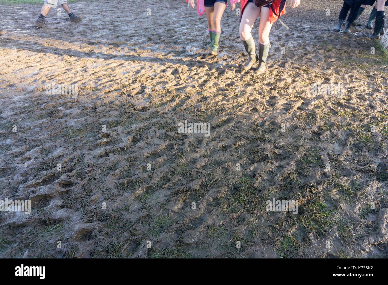 Walk through mud hi-res stock photography and images - Alamy