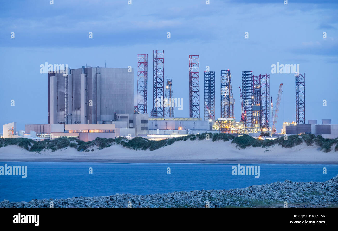 View over North Gare beach and dunes to Hartlepool nuclear power ...