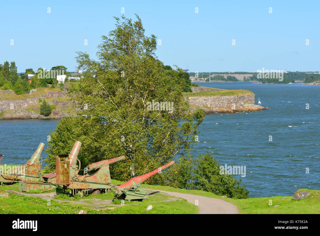 Russian 6 inch 35 caliber naval gun in Suomenlinna (Sveaborg). Helsinki ...