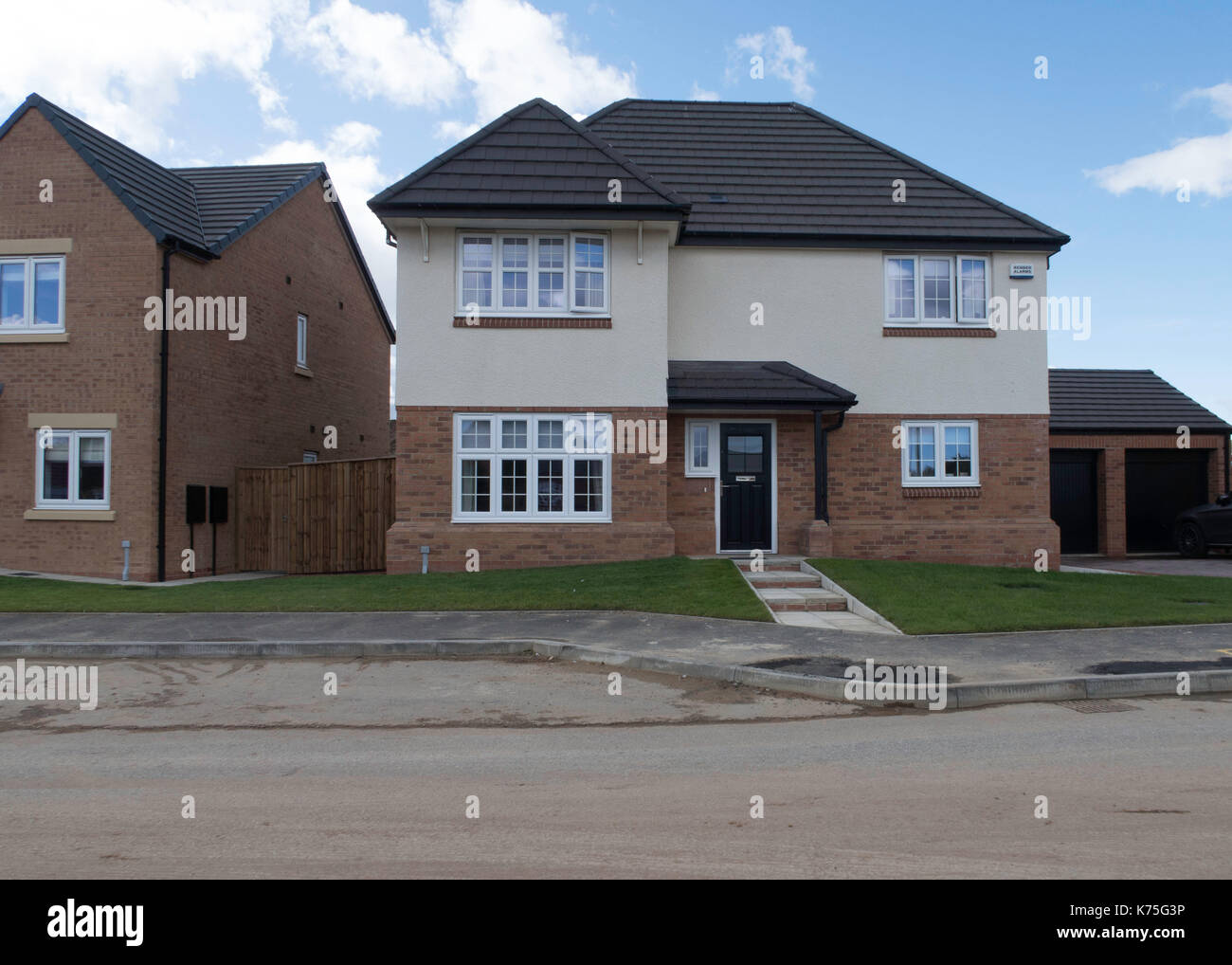 house with no number on Cropston Close Stock Photo - Alamy