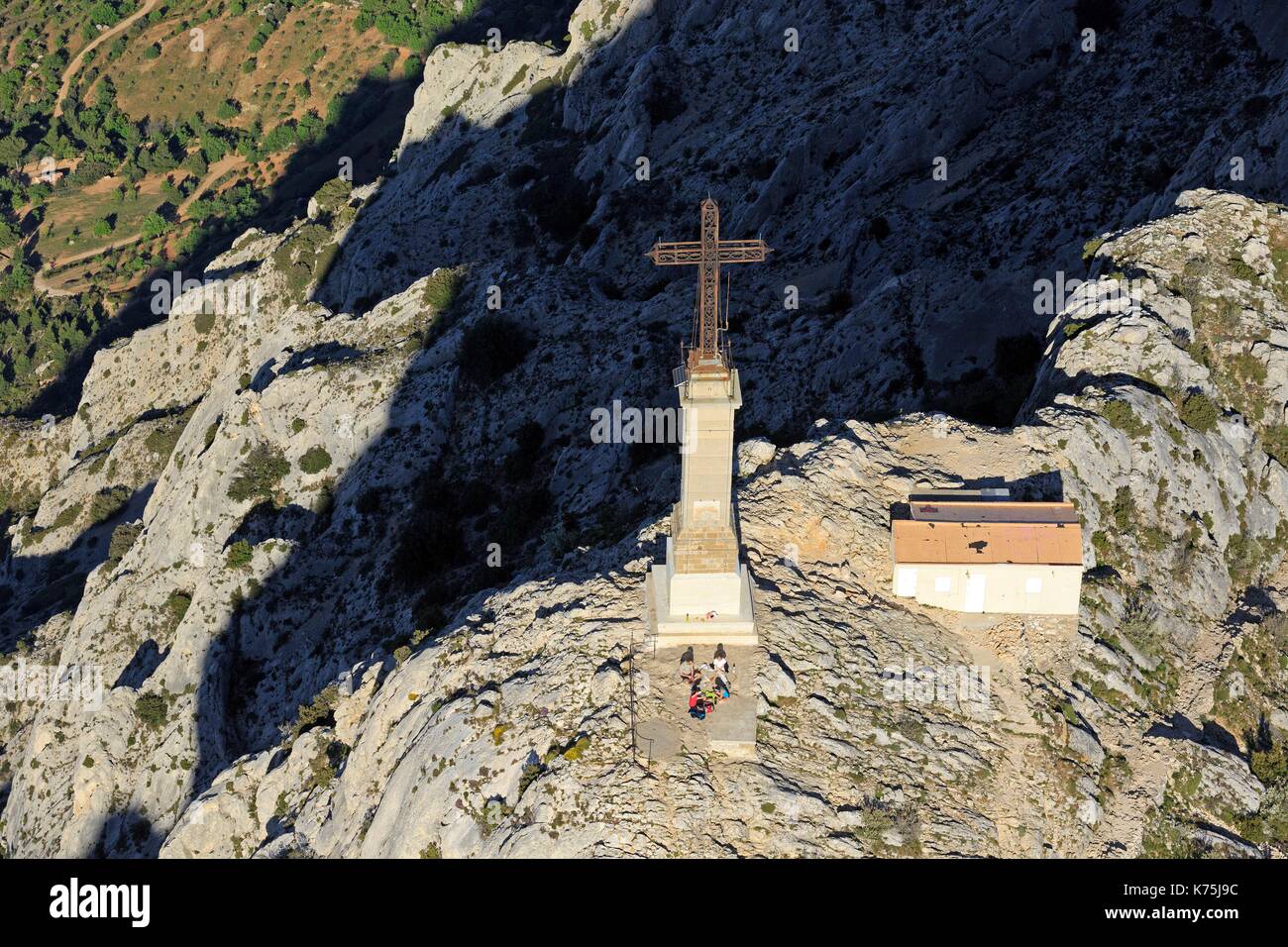 France, Bouches du Rhone, Pays d'Aix, Sainte Victoire Site ...