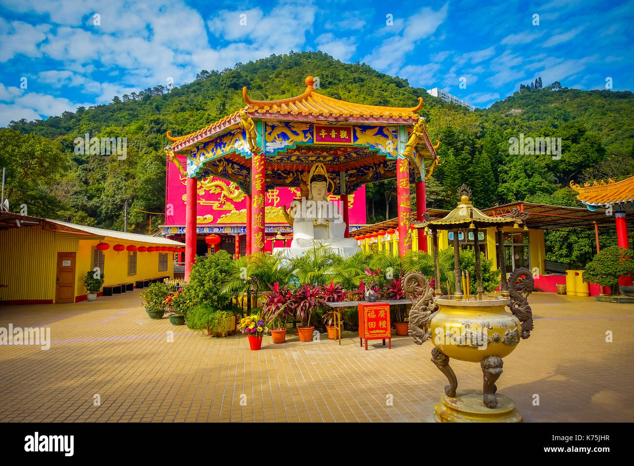 10000 buddhas temple monastery hi-res stock photography and images - Alamy