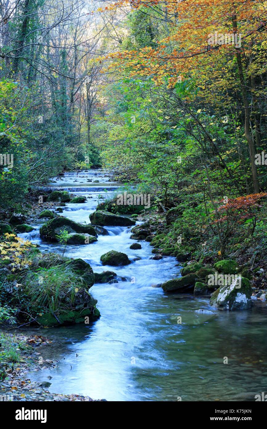 France, Drome, Ombleze, Gorges of Ombleze, river La Gervanne Stock ...