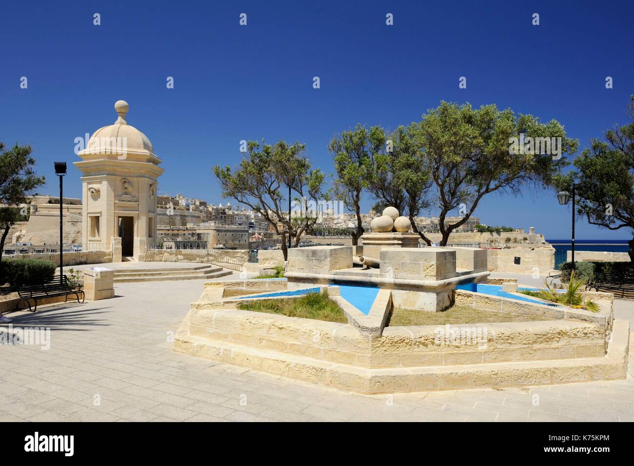 Malta, Senglea or L-Isla, the Watchtower Stock Photo - Alamy