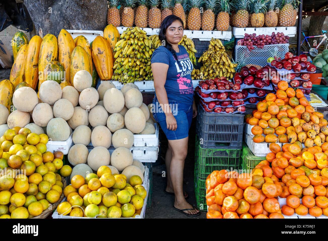 Leon nicaragua market hi-res stock photography and images - Alamy