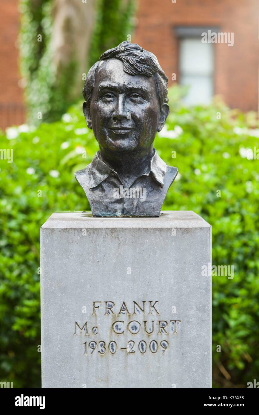 Frank mccourt hi-res stock photography and images - Alamy
