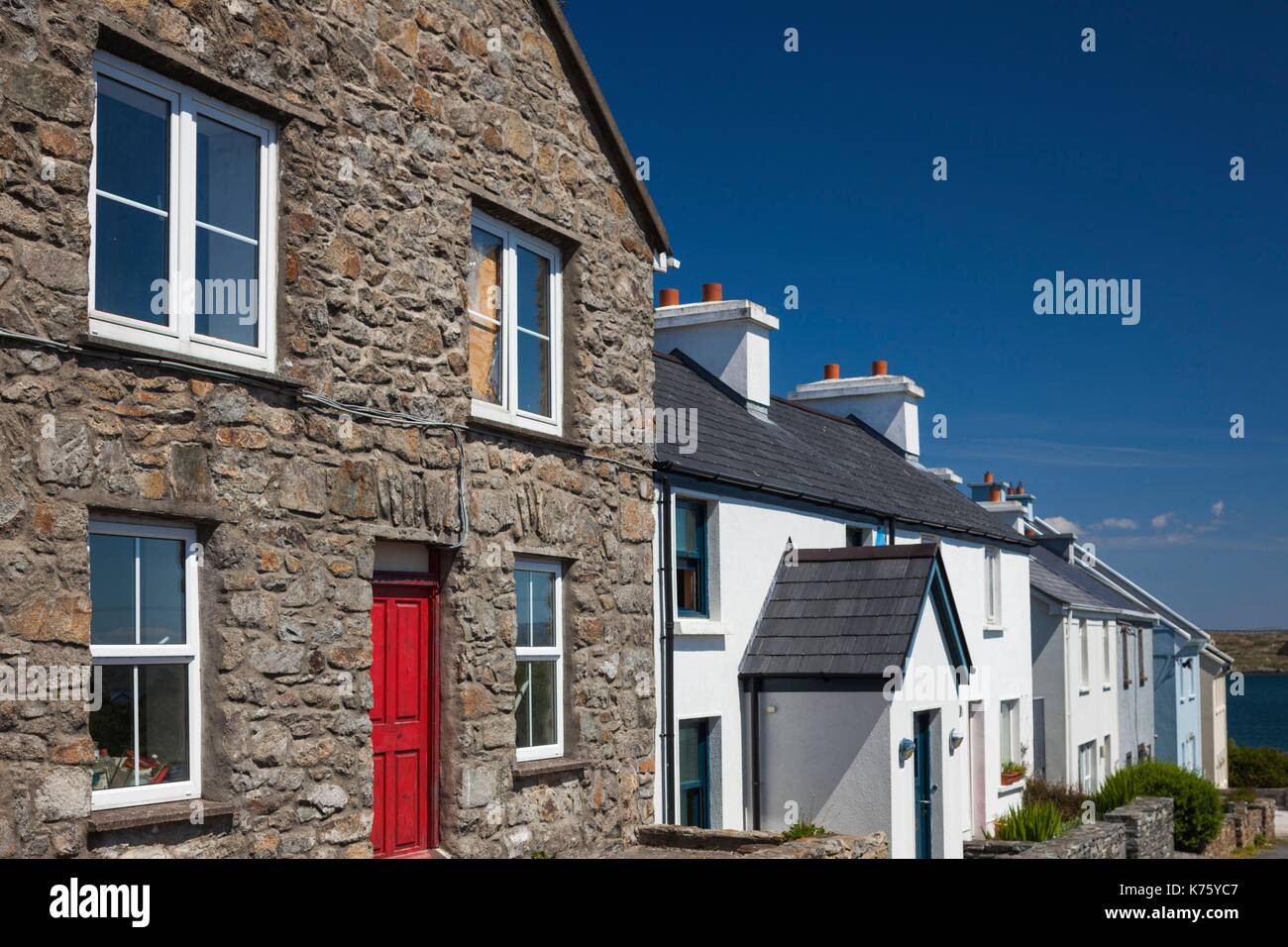 Ireland, County Galway, Roundstone, village buildings Stock Photo - Alamy