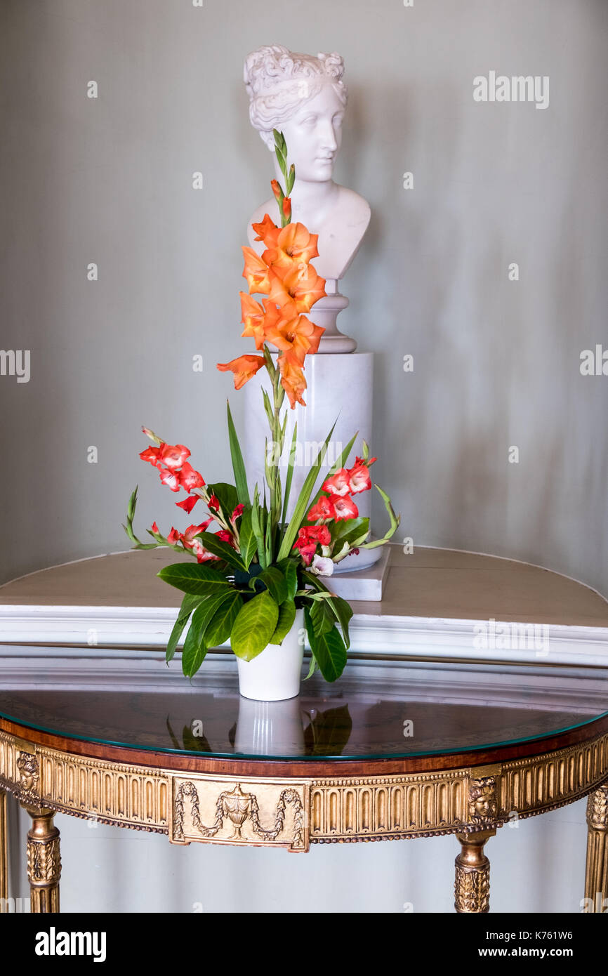 Bust woman flowers in hi-res stock photography and images - Alamy