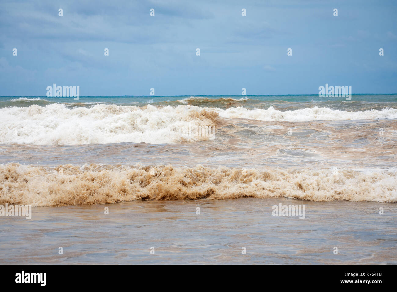 Dirty ocean water coast damaged nature Indonesian Stock Photo - Alamy