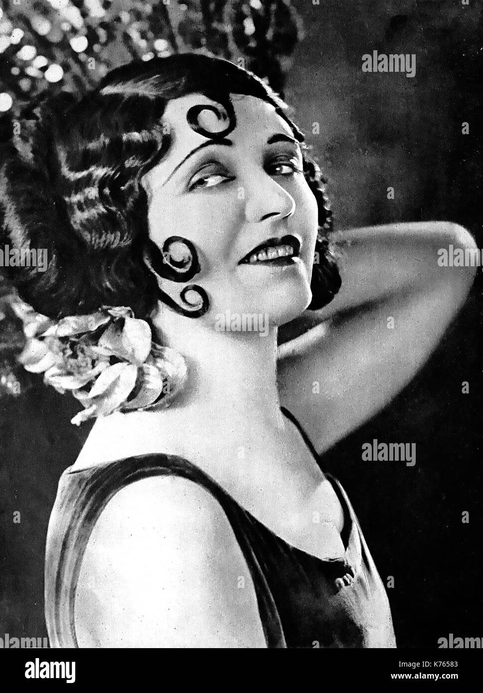 POLA NEGRI (1897-1987) Polish stage and film actress as a Gypsy fortune ...