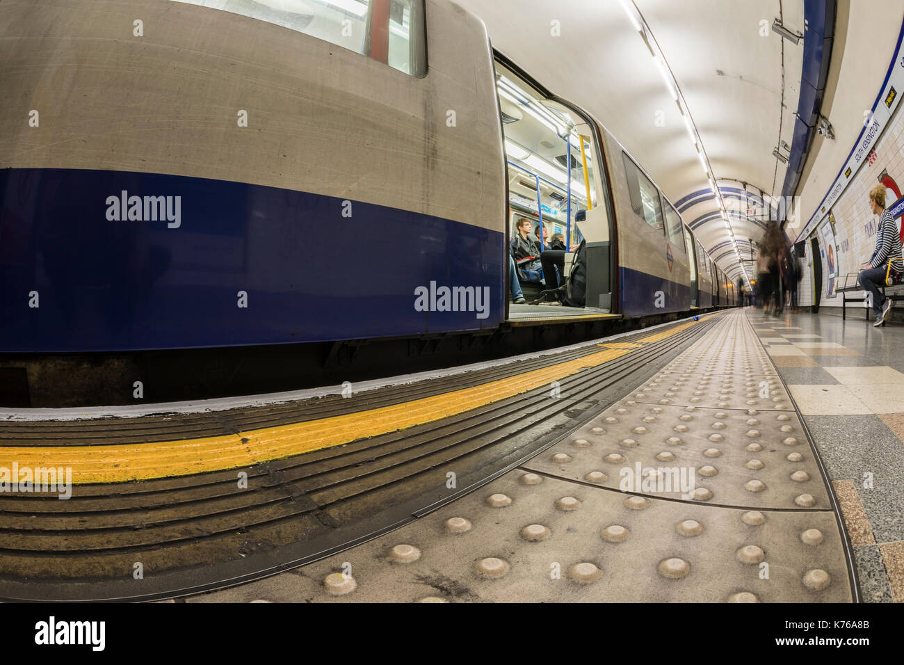 Things to do underground hi-res stock photography and images - Alamy