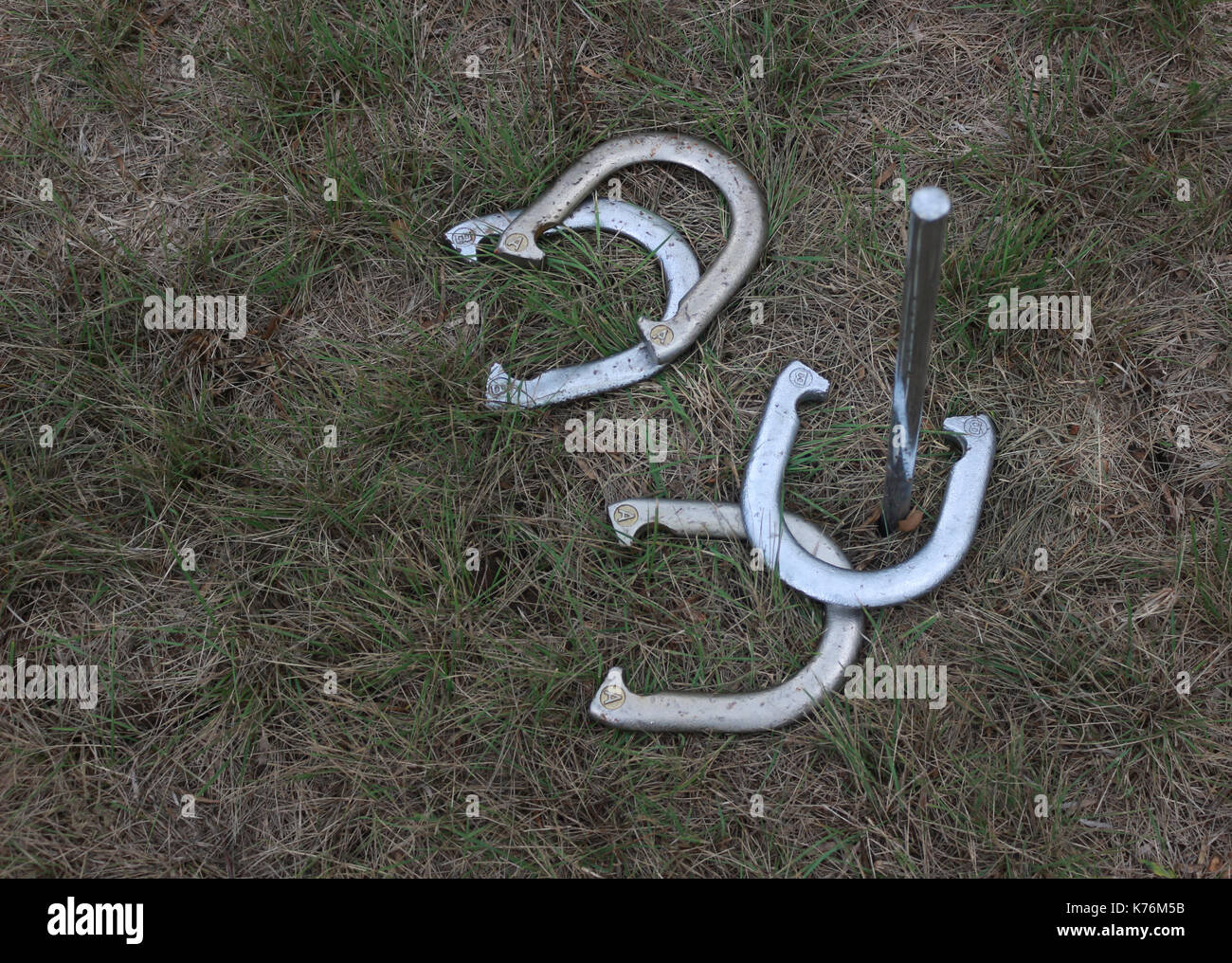 Playing horseshoes hi-res stock photography and images - Alamy