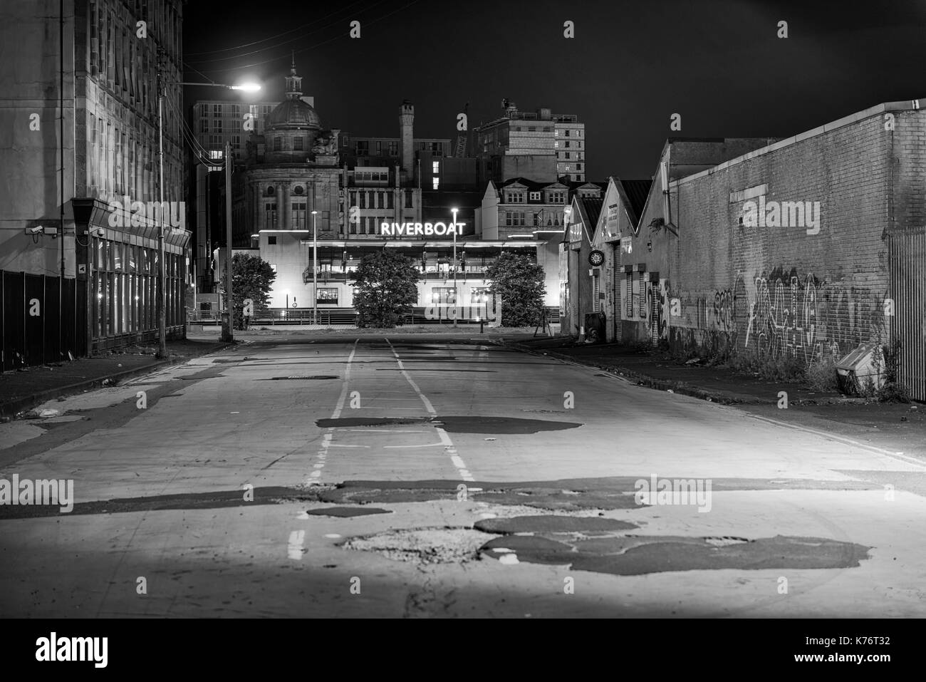 Back street night Black and White Stock Photos & Images - Alamy