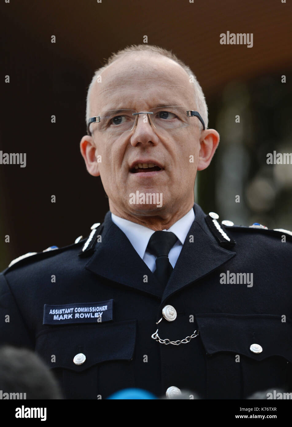 Metropolitan Police Assistant Commissioner Mark Rowley speaks to the ...