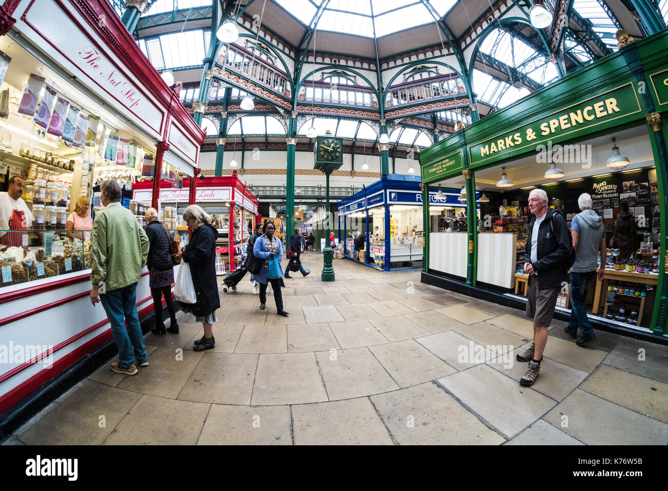Leeds fish market hi-res stock photography and images - Alamy