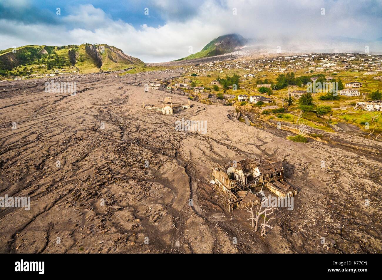 Montserrat volcano 1997 hi-res stock photography and images - Alamy
